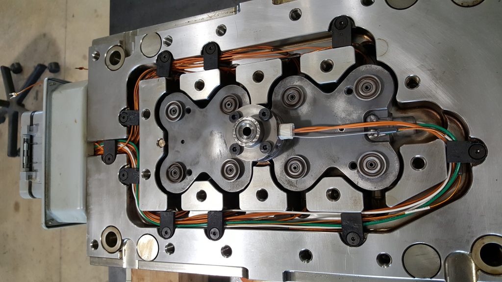 Hot Runner Tooling Injection Molding | LHR Technical Service